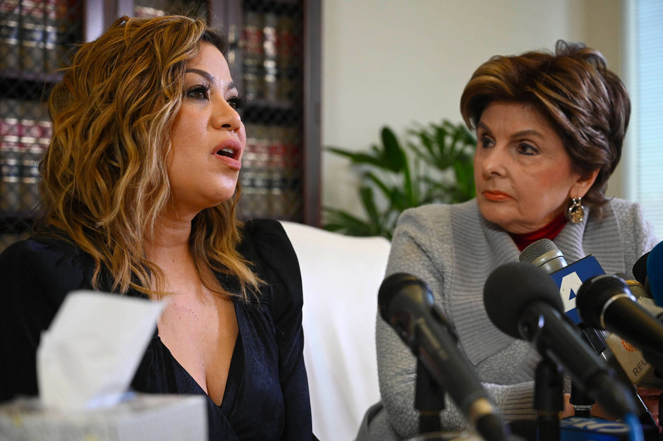 Bild zu: Mutmaßliches Opfer: R. Kelly macht Jagd auf junge Frauen ...