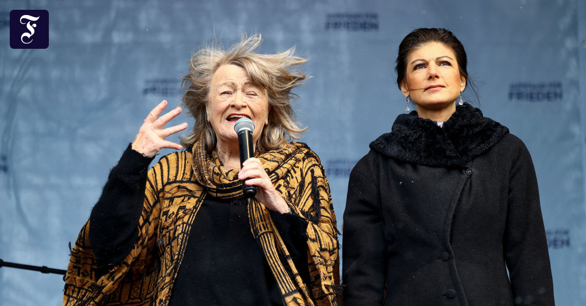 Tausende Teilnehmer auf Wagenknecht-Schwarzer-Demo in Berlin