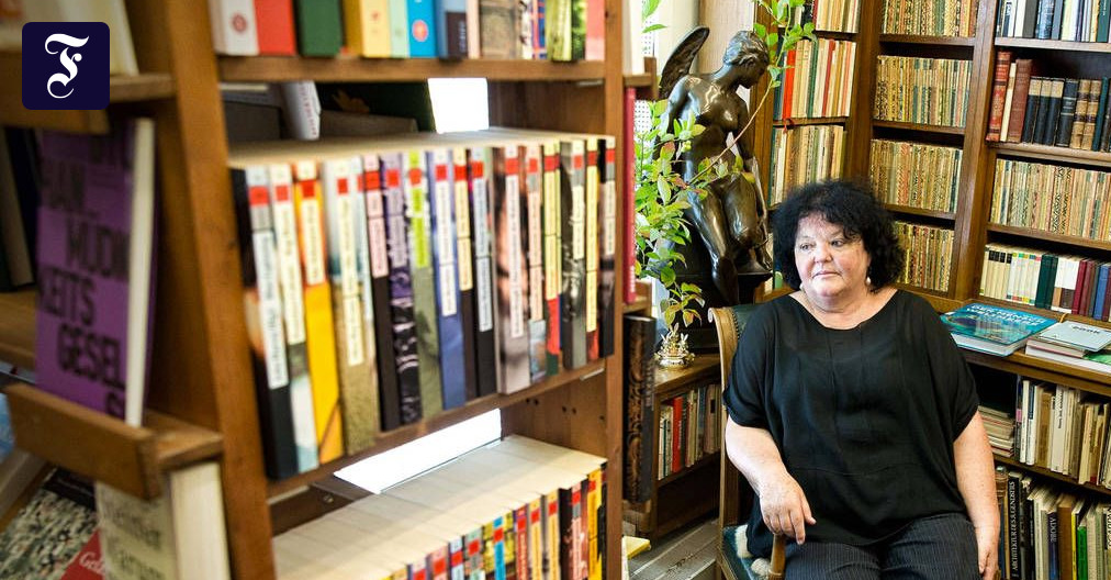 Alain Claude Sulzer: Anne-Marie Pfister in Basel