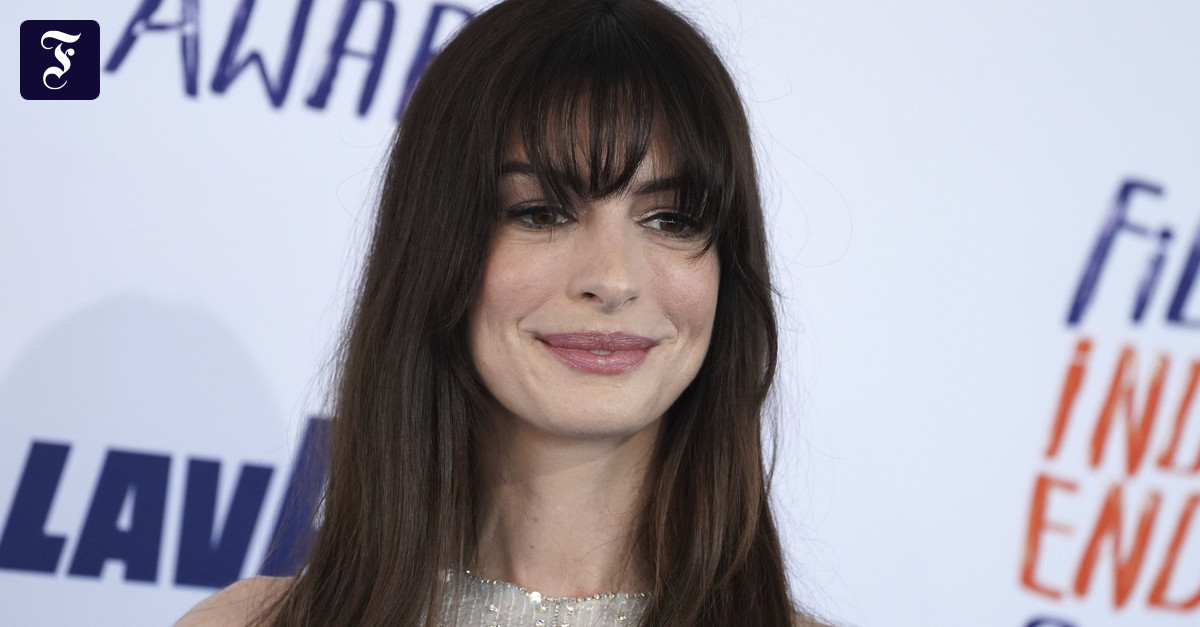 „Plötzlich Prinzessin 3“: Anne Hathaway kündigt royales Film-Comeback an