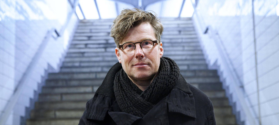 Comedian Martin Fromme: „Geht ein Einarmiger in die Stadt …“ - Menschen ...