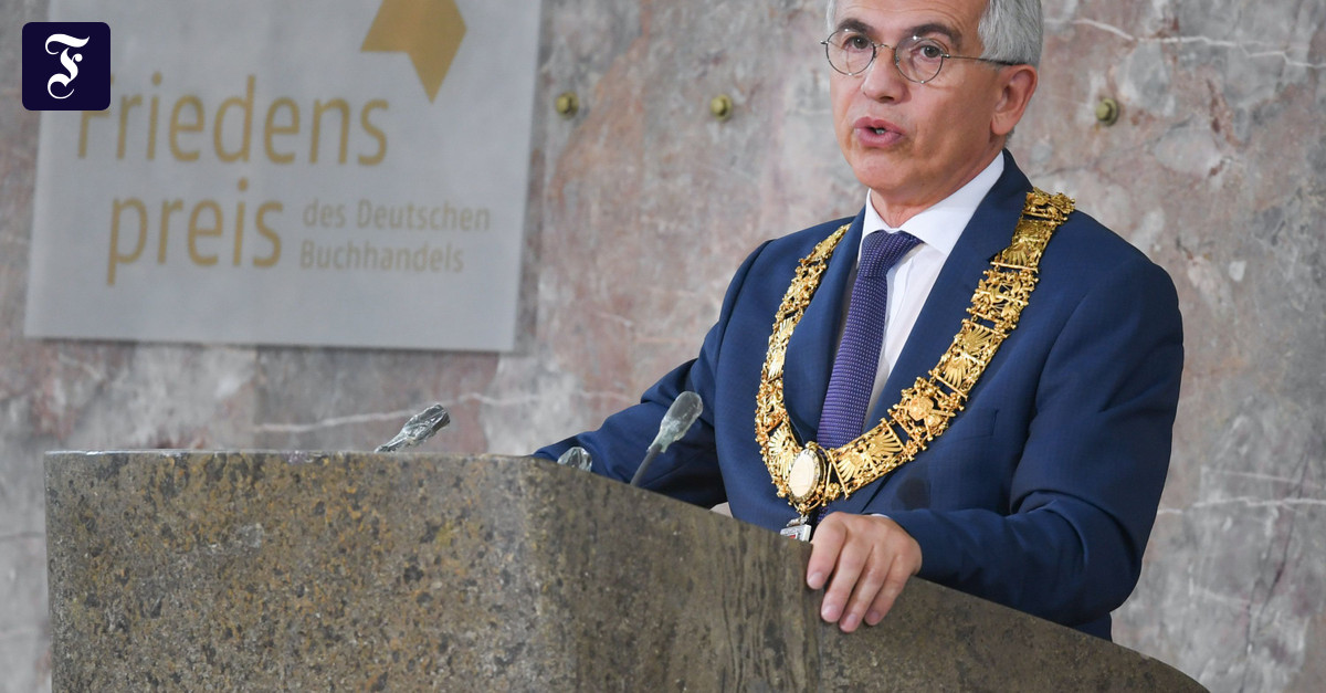 Peter Feldmann lädt eine Woche vor Prozessbeginn Konsuln in den Kaisersaal