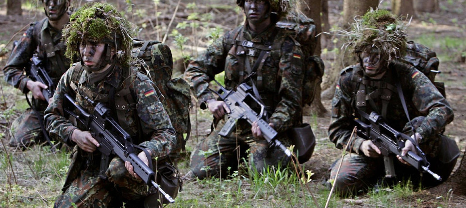 Neue Bundeswehr Multi-Tarnuniform soll unsichtbar machen