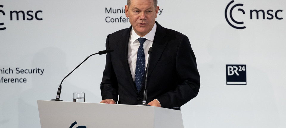 Münchner Sicherheitskonferenz: Olaf Scholz fordert Panzer