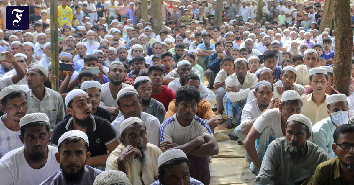 Rohingya werden von ihren Aufpassern schikaniert