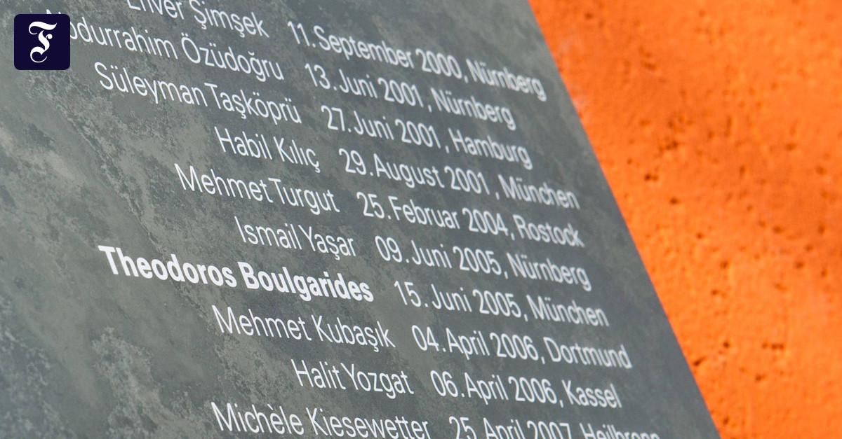 Andrea Röpke/ Andreas Speit (Herausgeber): Blut und Ehre: Von ...