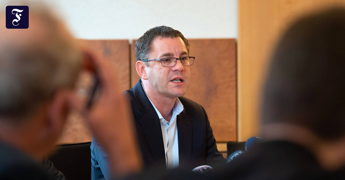 Kommentar zu Wiesbadener Oberbürgermeister Sven Gerich