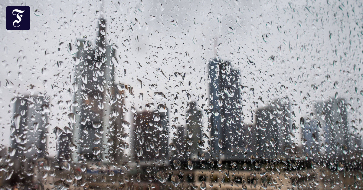 Unwetter möglich: Sommeranfang in Hessen regnerisch