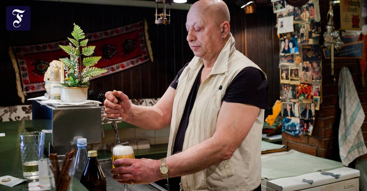 Terminus-Klause Frankfurt: Kultkneipe bangt um Existenz