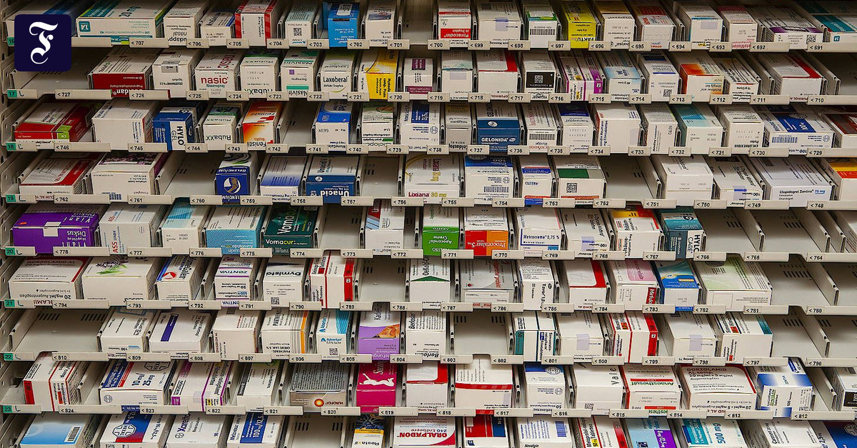 BfArM-Präsident Karl Broich über Medikamenten-Engpässe