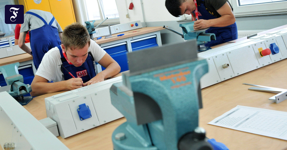 Ausbildung: Fachkräfte machen statt suchen - Rhein-Main - FAZ