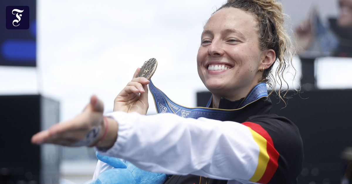 Schwimmerin Beck gewinnt WM-Gold im Freiwasser