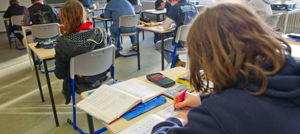 Faktencheck : Hilft das Sitzenbleiben in der Schule? - Faktencheck - FAZ