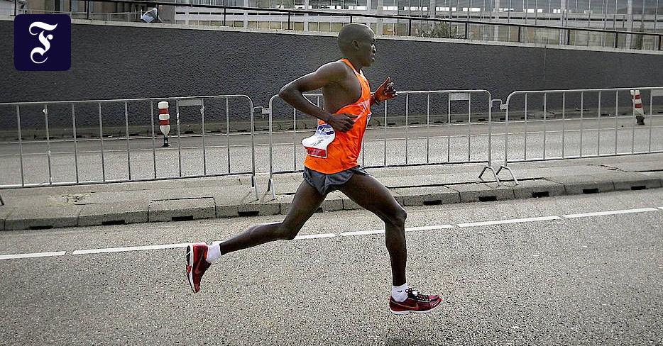 Düsseldorf-Marathon: Umweg für Sieger Gilbert Yegon