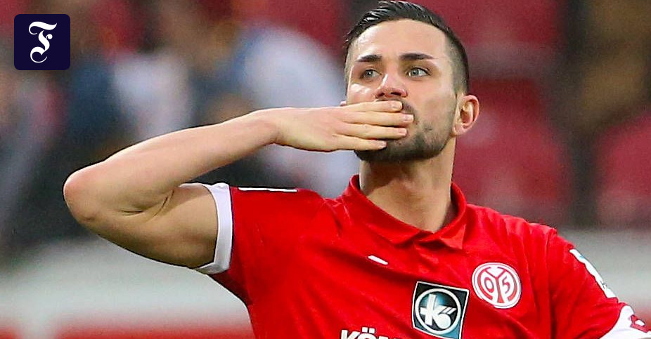 Mainz-Kapitän Latza über Coahing auf dem Platz