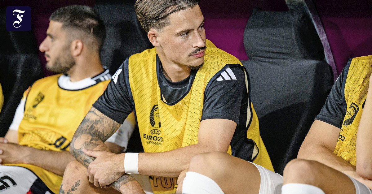 DFB-Team in Freiburg: Robin Koch hofft auf Einsatz gegen Bosnien