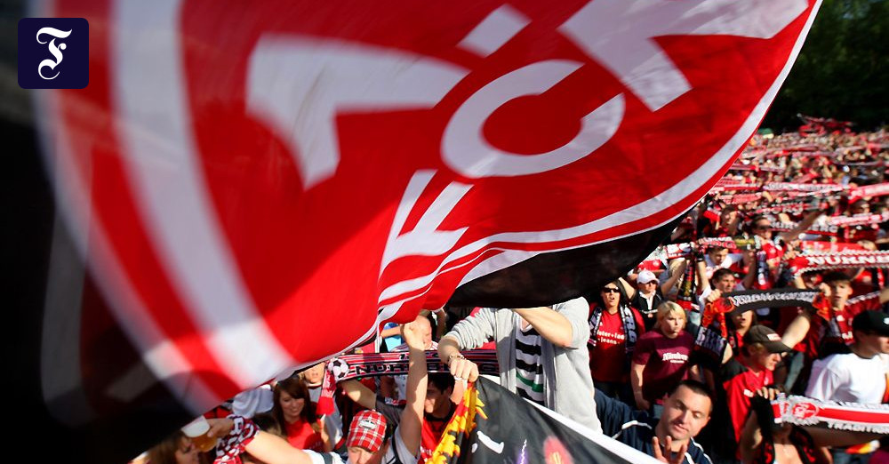 Ultras: Gewalttäter und Sozialarbeiter - Bundesliga - FAZ