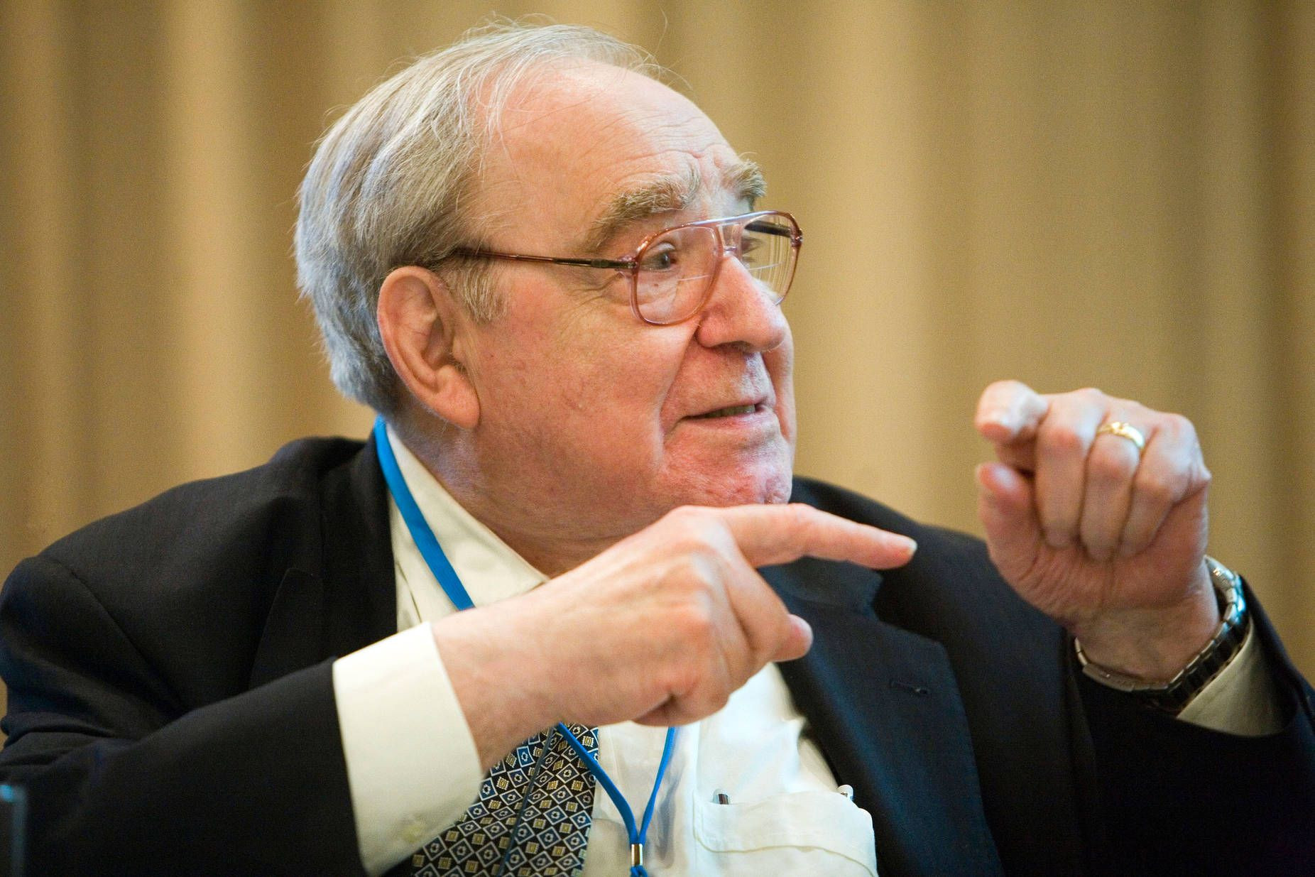 Robert Fogel's Instagram, Twitter & Facebook on IDCrawl