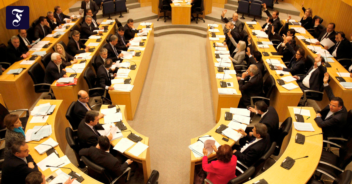 Vor der Parlamentsabstimmung in Nikosia: Zypern und Troika kommen in ...