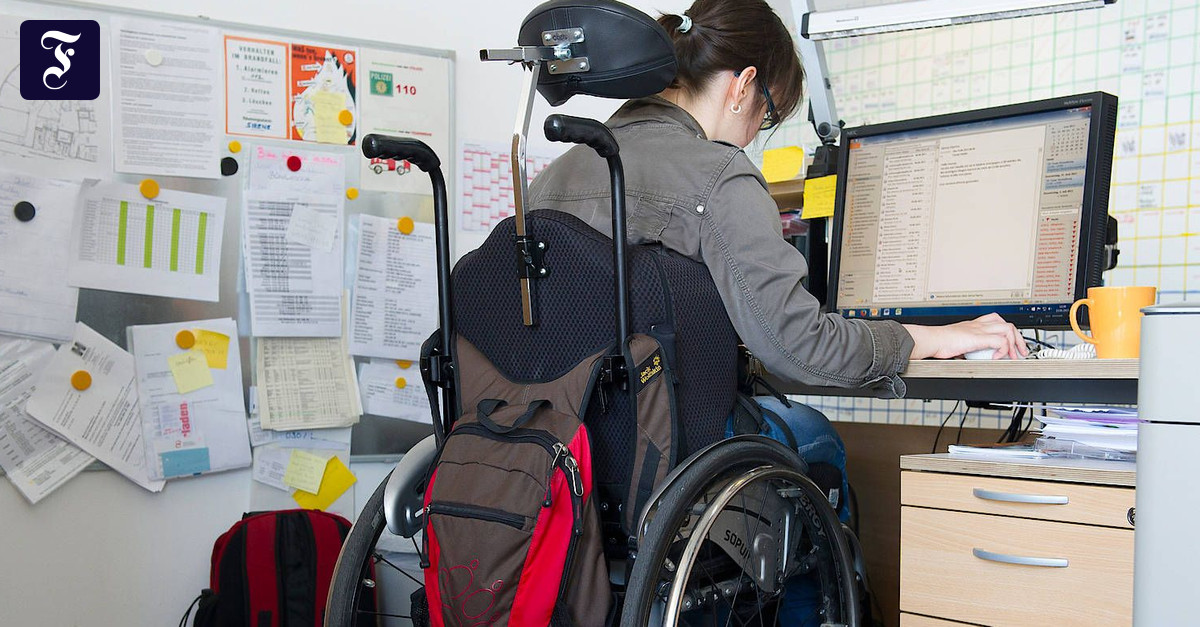 Schwerbehinderte: Wie steht es um die Inklusion am Arbeitsplatz?