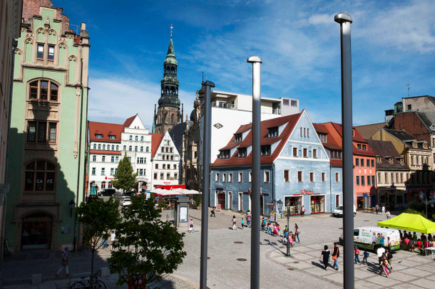 Bilderstrecke zu: Arbeitsort Zwickau: Eine Stadt auf vier Rädern - Bild ...