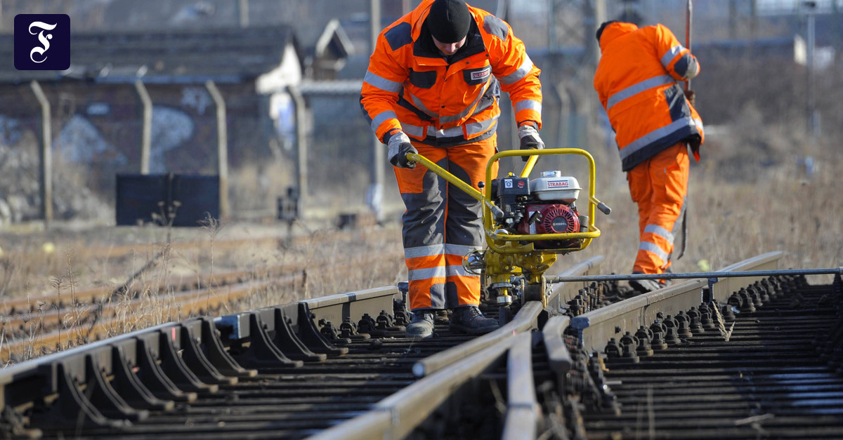 Deutsche Bahn erneuert 2016 Schienen, Weichen und Brücken