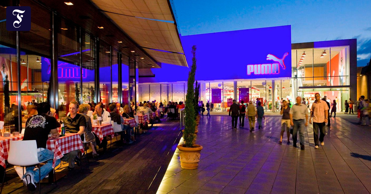 Outlet-City Metzingen: Vom Schnäppchendorf zur Luxusmeile - Unternehmen ...