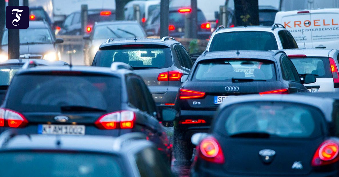 Mobilität im Beruf: Viele pendeln von Ost- nach Westdeutschland | FAZ