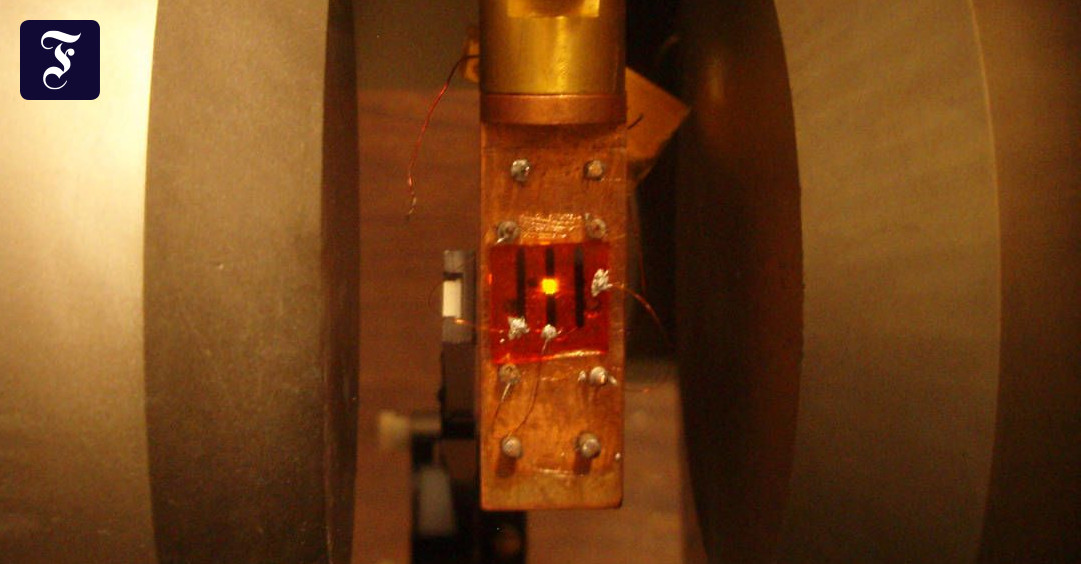 Spintronik: Die Leuchtdiode mit dem richtigen Dreh - Physik & Mehr - FAZ