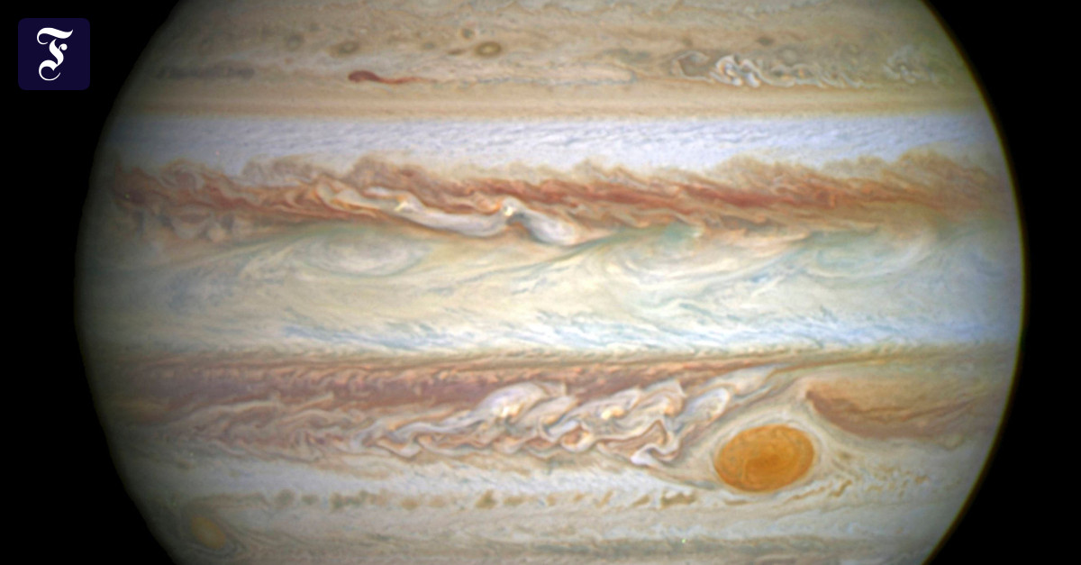 Jupiters Roter Fleck: Ein Sturm legt sich