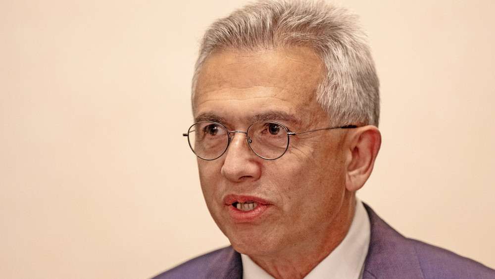 Frankfurt: Peter Feldmann strebt Eintritt in die Linkspartei an | FAZ