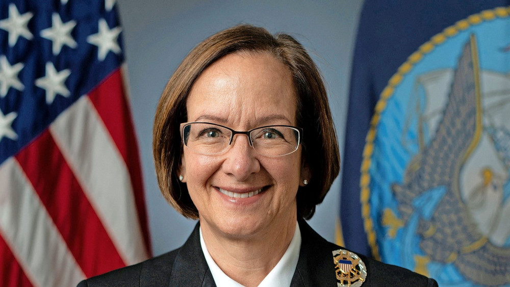 Lisa Franchetti: Erste Frau an der Spitze der US-Marine | FAZ