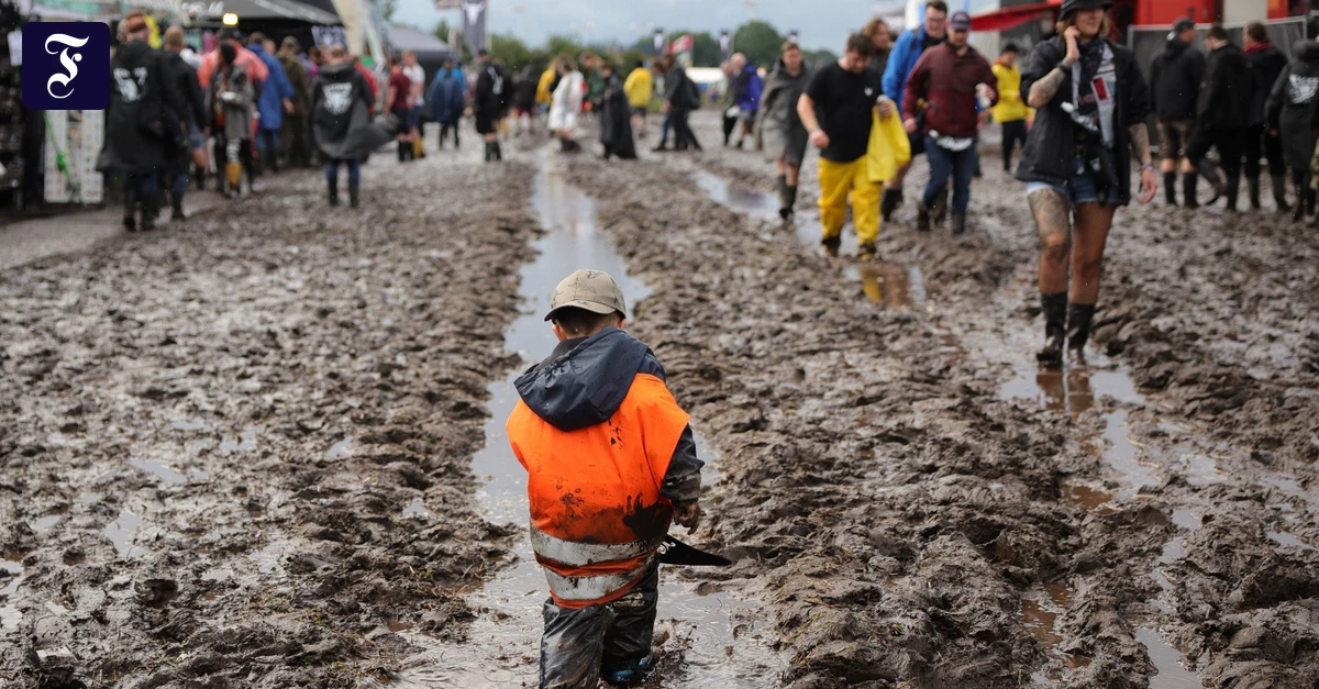 Wacken 2023: Ein Festival versinkt im Schlamm | FAZ