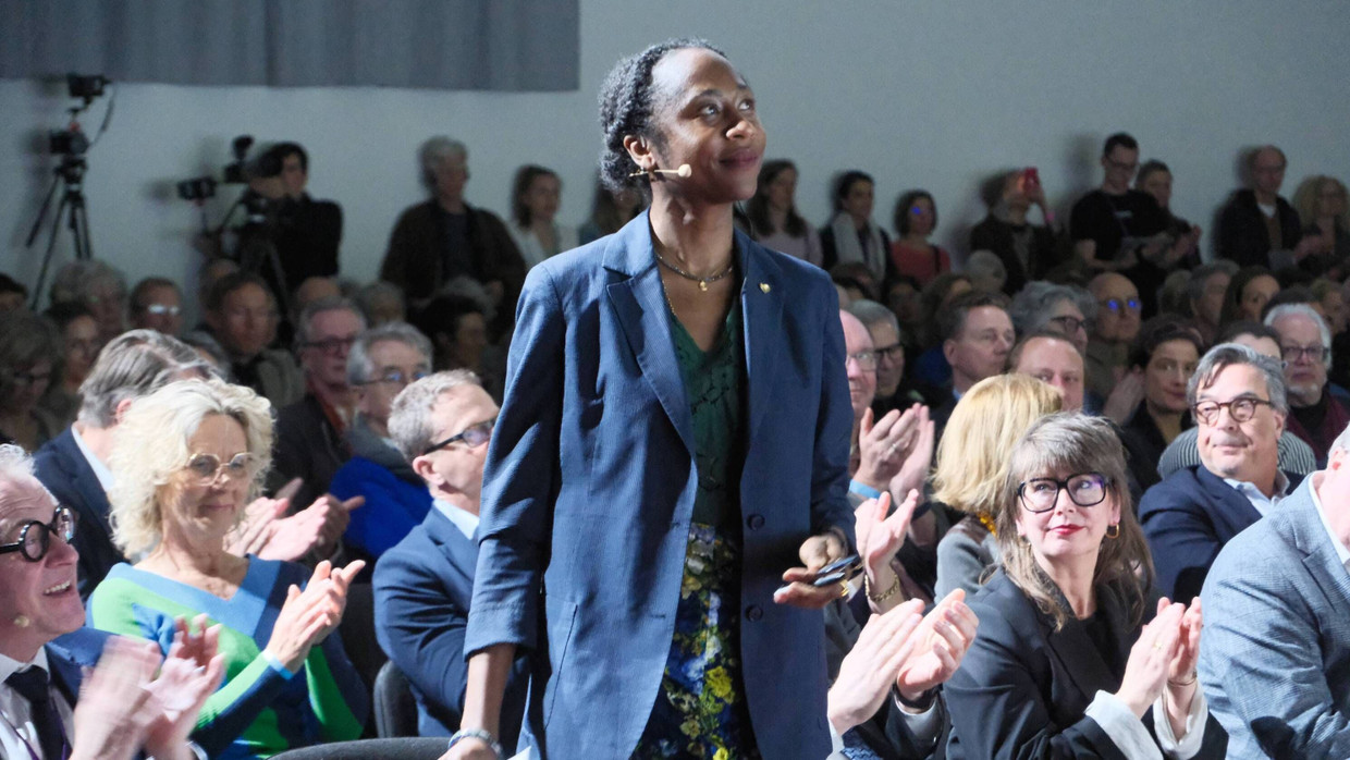 Documenta 16: Leiterin Naomi Beckwith gab nichts preis, und das sagt sehr viel