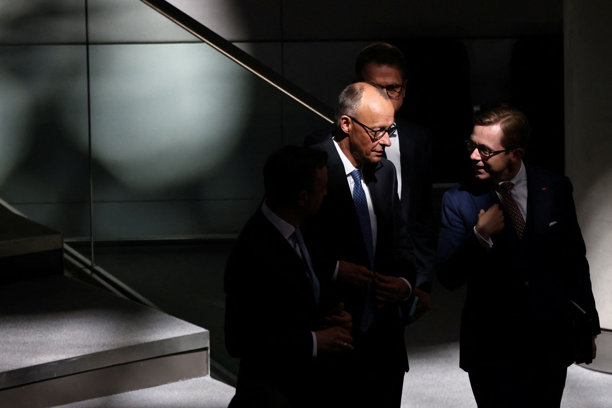 Was Friedrich Merz von Helmut Kohl und Angela Merkel lernen kann ...