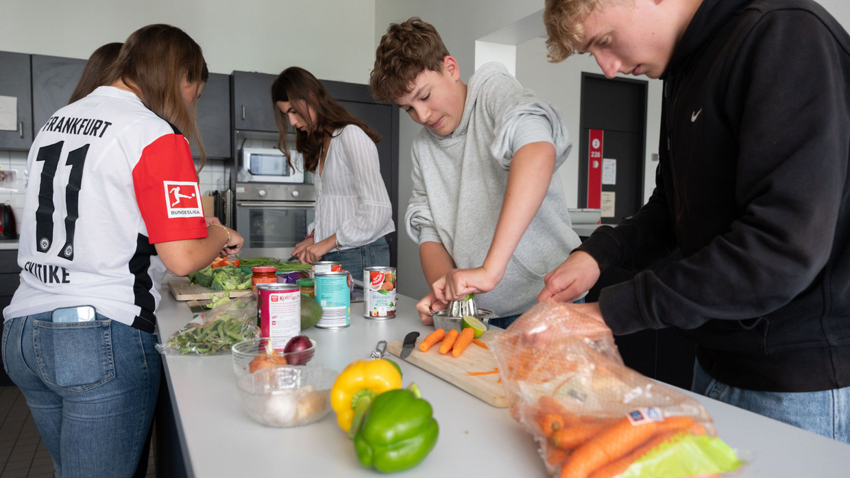 Kochen als Schulfach in Eppstein: Was Schüler an den Herd treibt