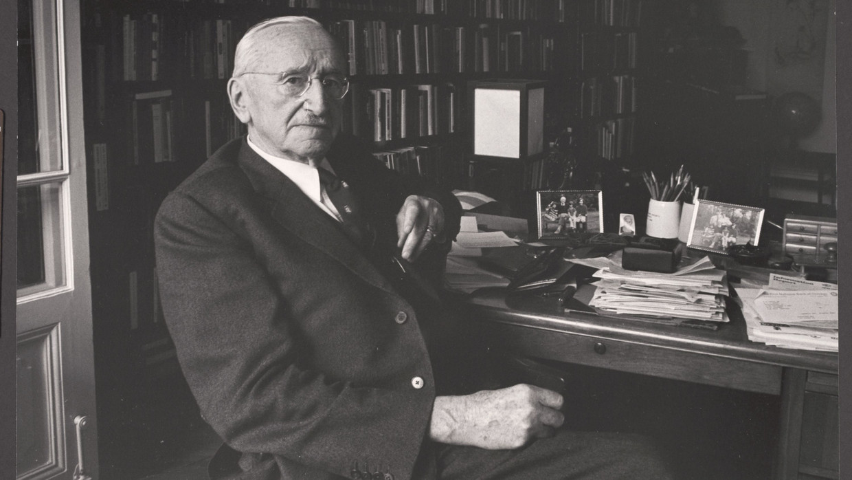 Friedrich von Hayek als Hirnforscher und KI-Pionier