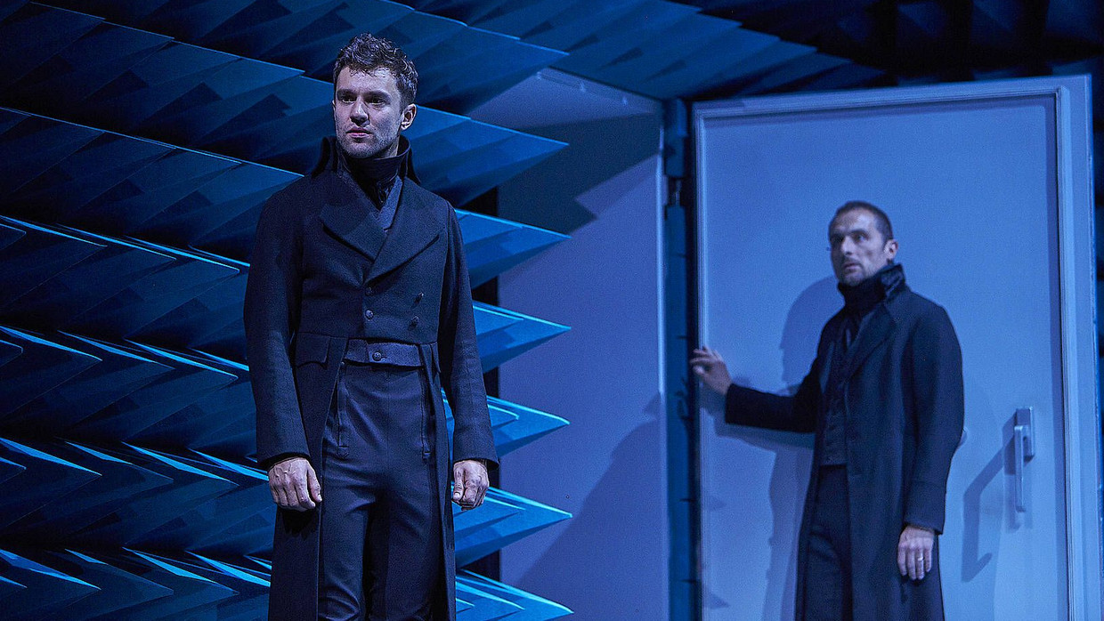 „Don Karlos“ in München: Leg ab den Stachelpanzer