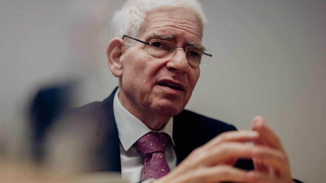 Zentralrat der Juden Schuster: „Ich erwarte härtere Strafen“