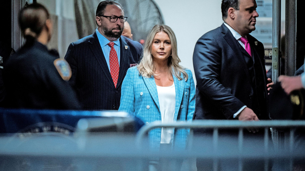 Karoline Leavitt: Wer ist Trumps Pressesprecherin? | FAZ