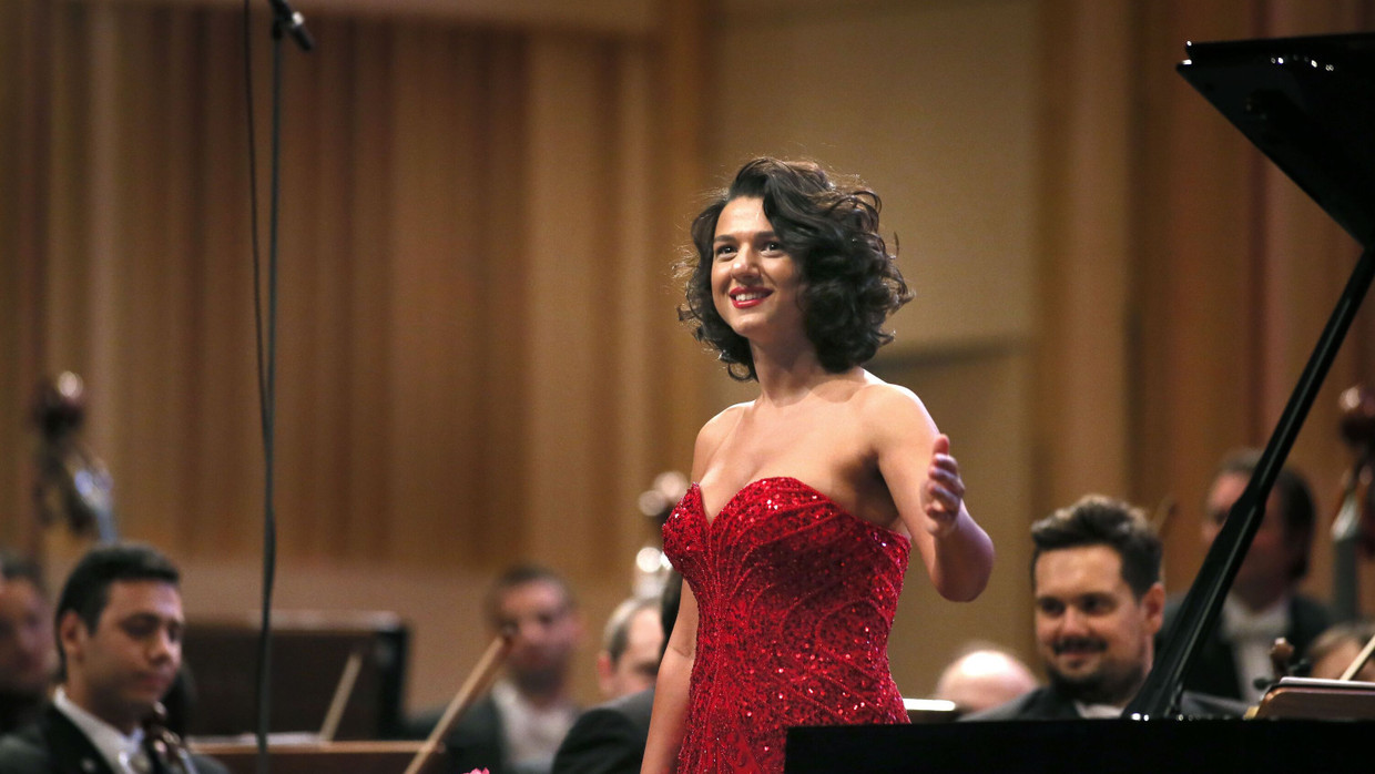 Khatia Buniatishvili und Yuja Wang: Was ihre Outfits aussagen | FAZ