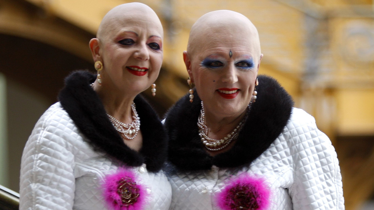 Eva von „Eva & Adele“ ist tot: Berliner Künstlerduo verliert eine Hälfte | FAZ