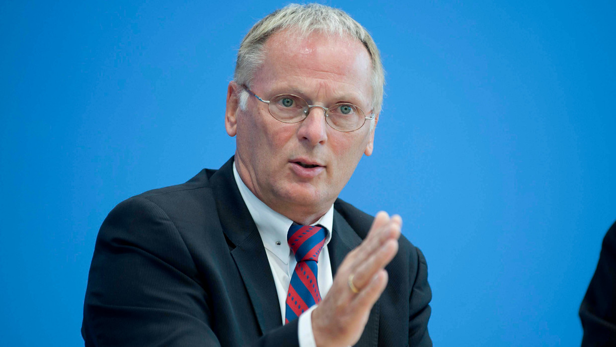 Netzagentur-Präsident Homann: „Die Telekom stellt ein Grundprinzip der ...