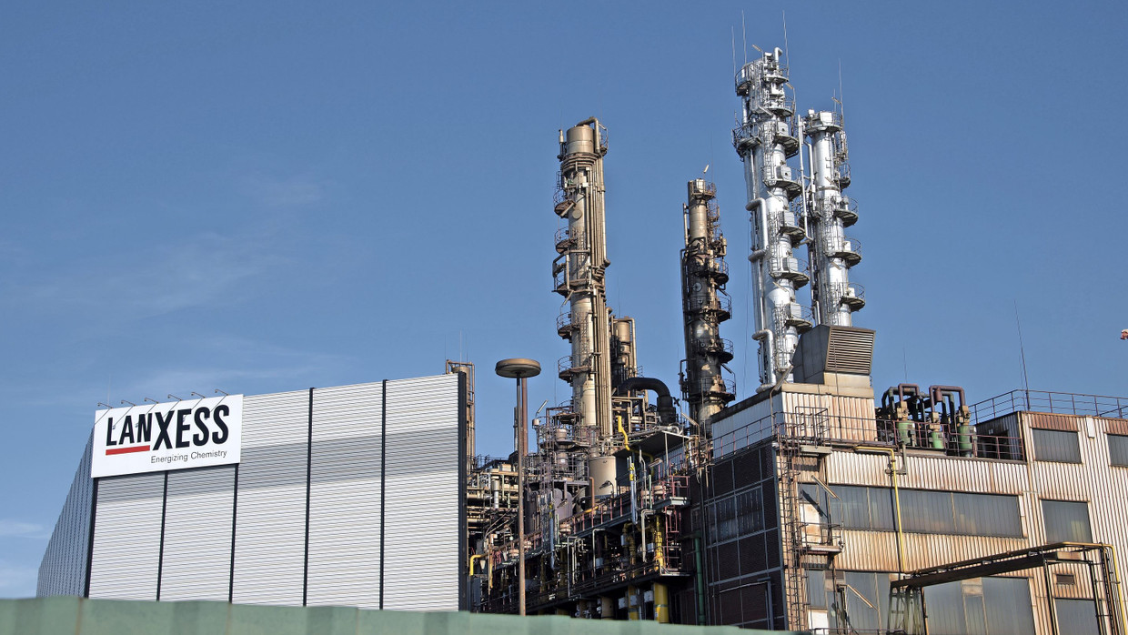 Lanxess schließt möglicherweise zwei Betriebe: De-Industrialisierung ...