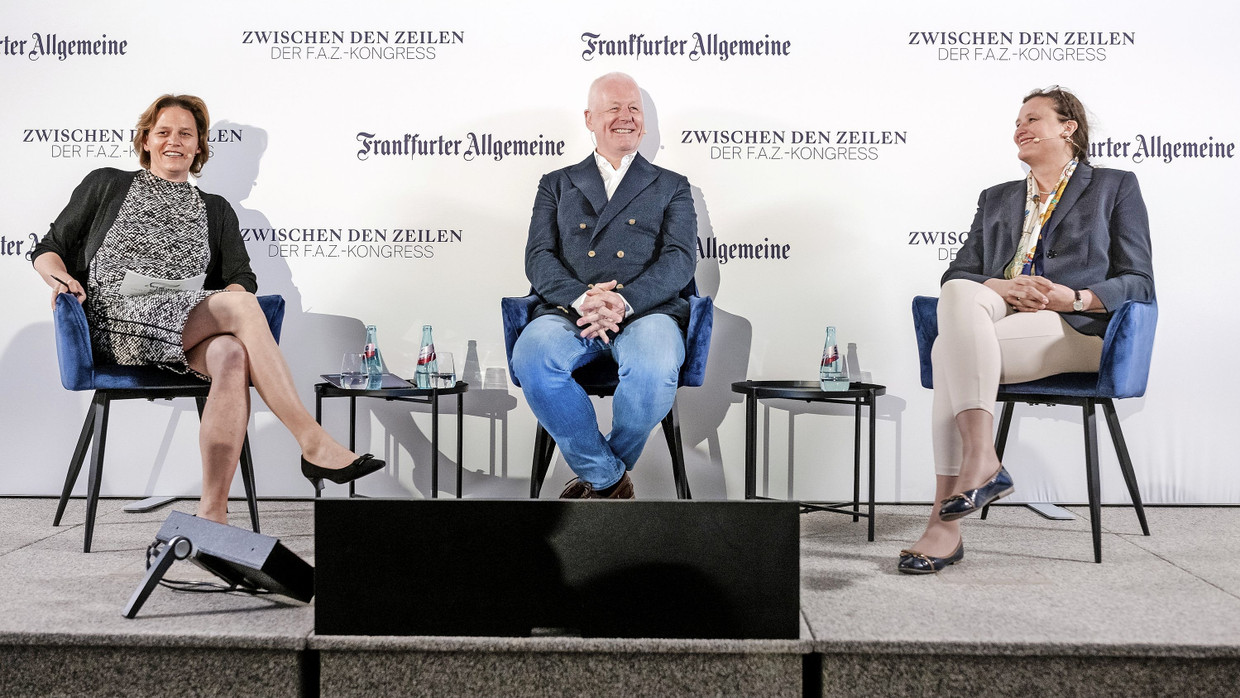 F.A.Z.-Kolumnist Looman: Die Liebe und das liebe Geld | FAZ