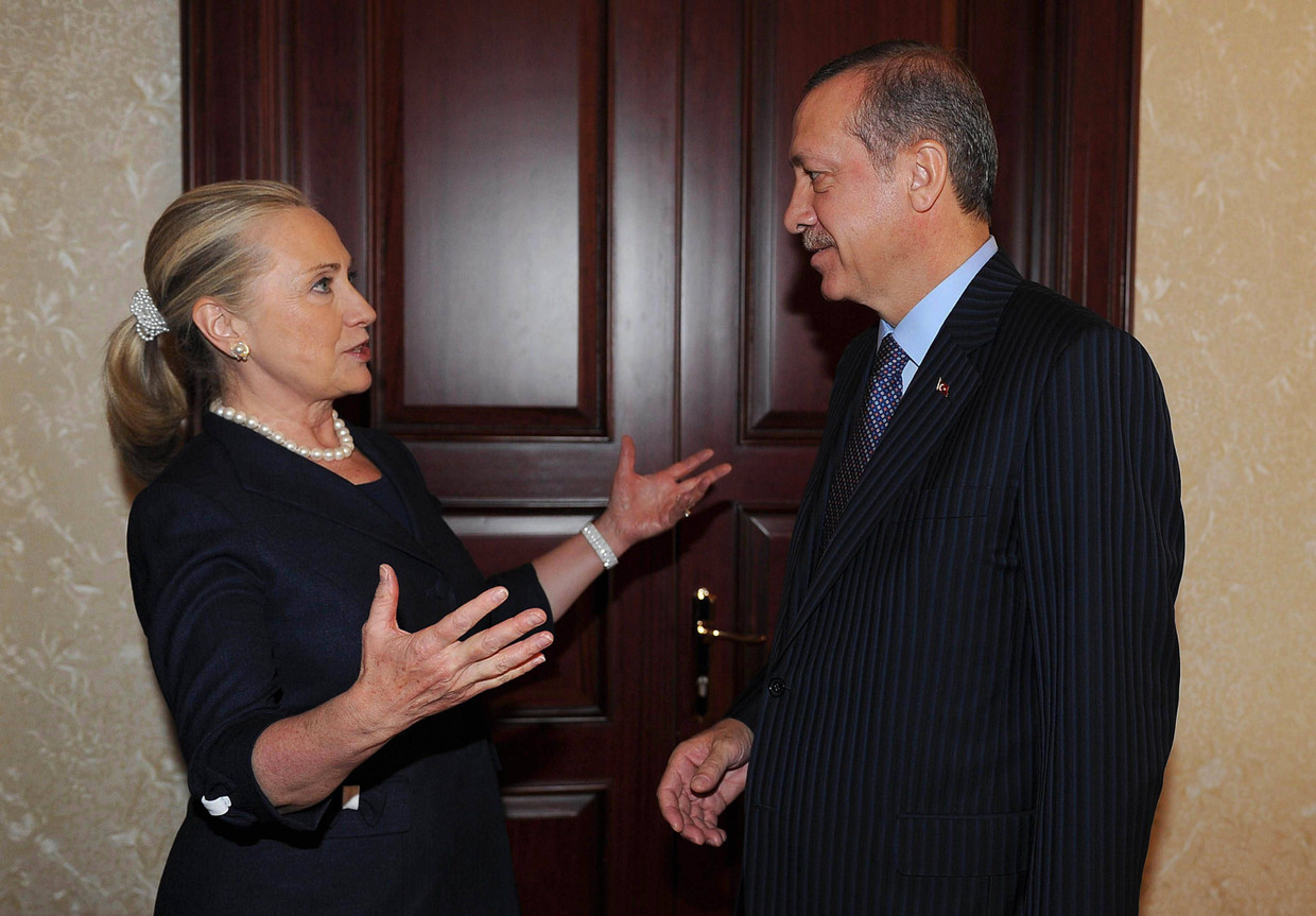 Clinton in Istanbul: Amerika und Türkei wollen Sturz Assads „beschleunigen“