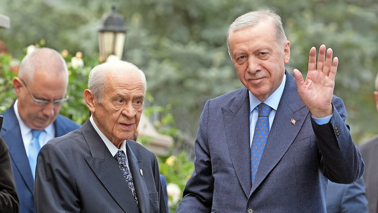 Bülent Mumay über das Leben in der Türkei wie im Mafiafilm | FAZ