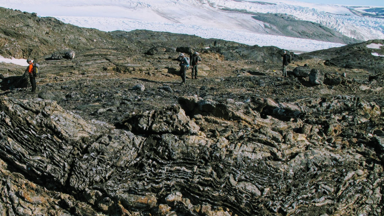 Hatte die Erde vor 3,7 Milliarden Jahren schon ein Magnetfeld?