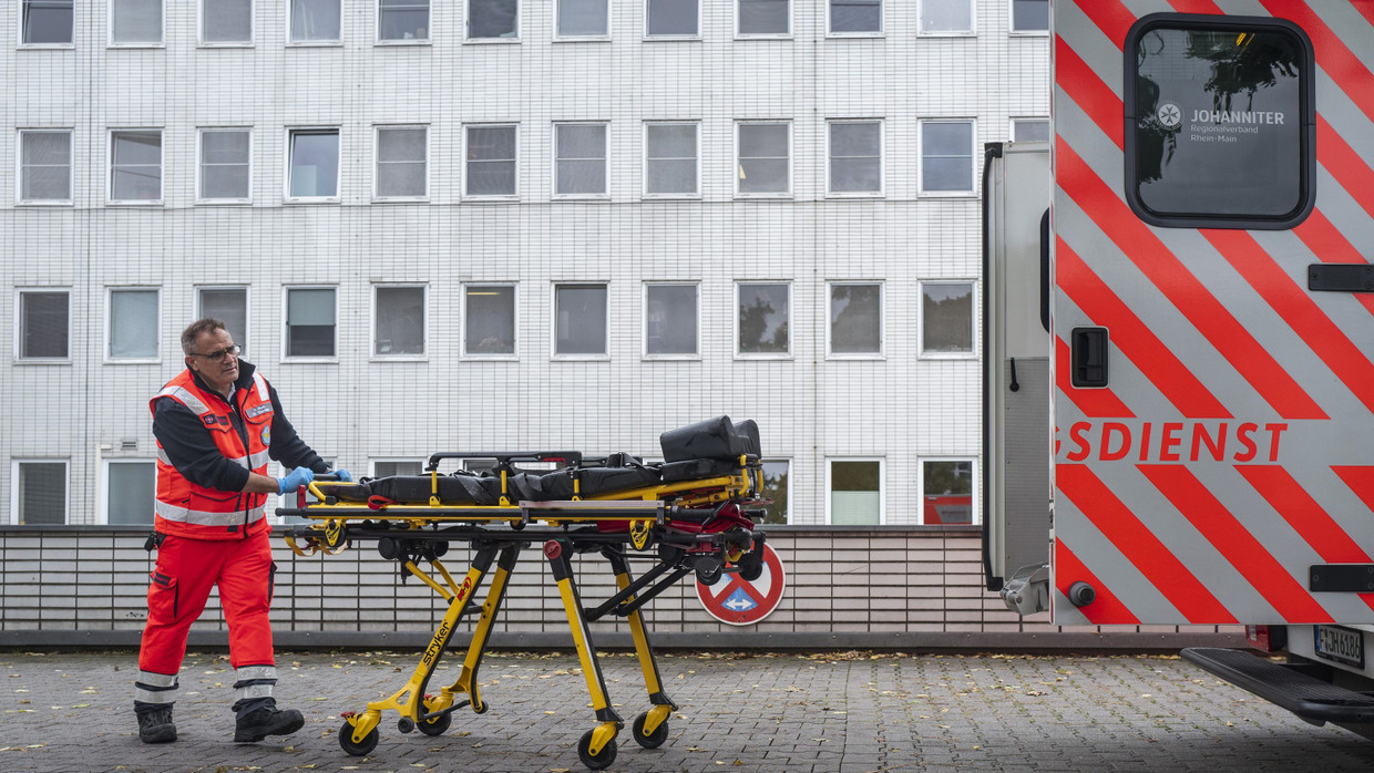 Johanniter-Chef zu Gewalt gegen Rettungskräften: „Verbale Attacken sind ...