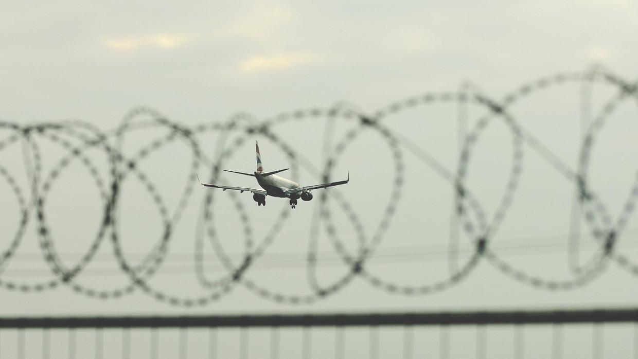 Migration: Nancy Faeser will schnellere Asylverfahren an Flughäfen